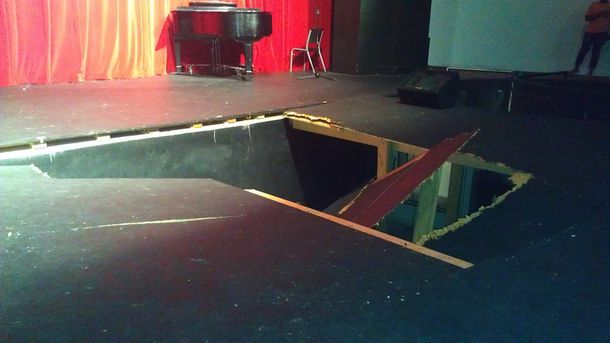 stage_collapse – Xi Safety Inc